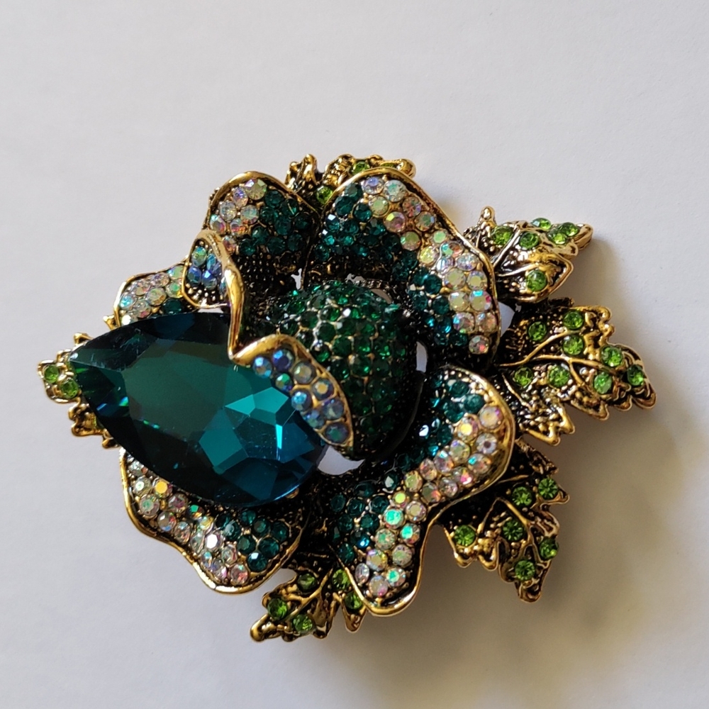 Teal And Gold Rhinestone Rose Brooch. - Gem
